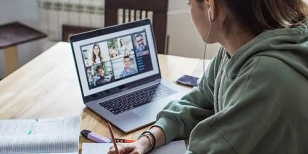 How to Write a Voice Over Script & Measure Its Impact on Your Audience